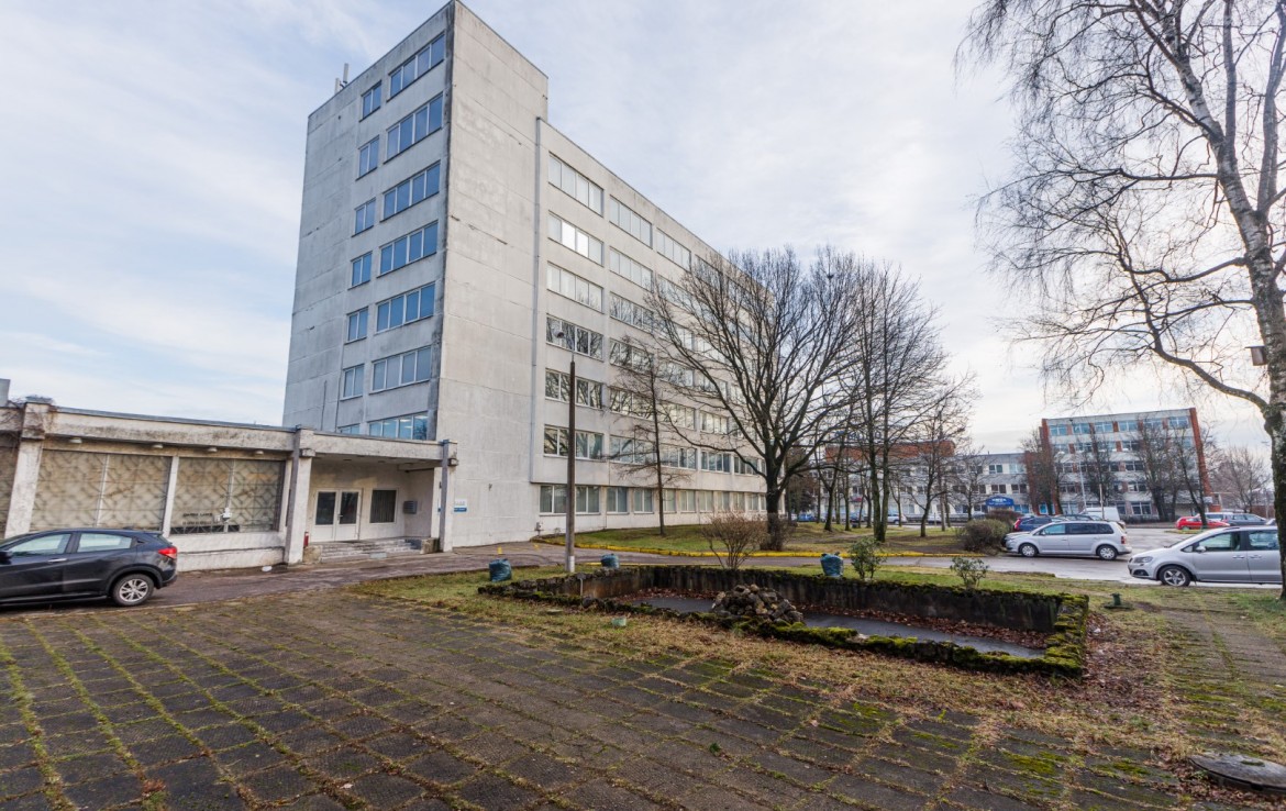 Iznomā noliktavu, Krustpils iela