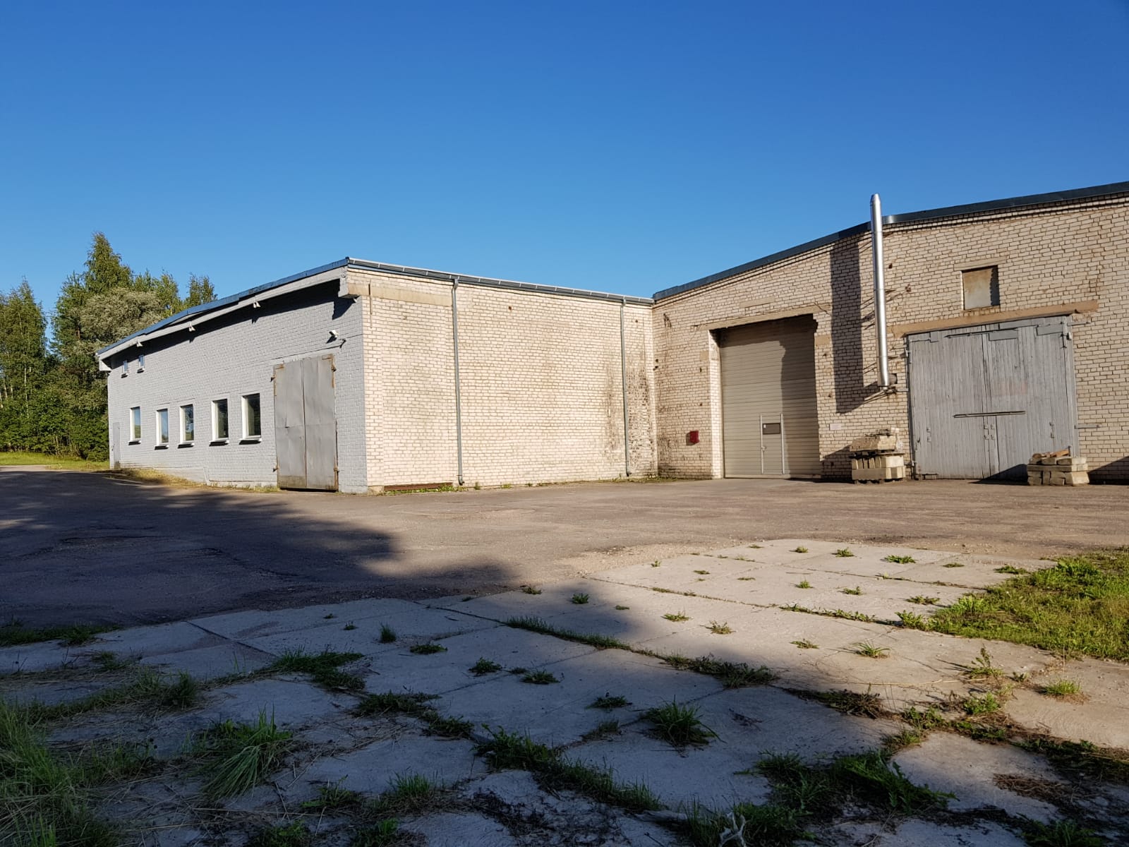 Pārdod noliktavu, Vaidava iela